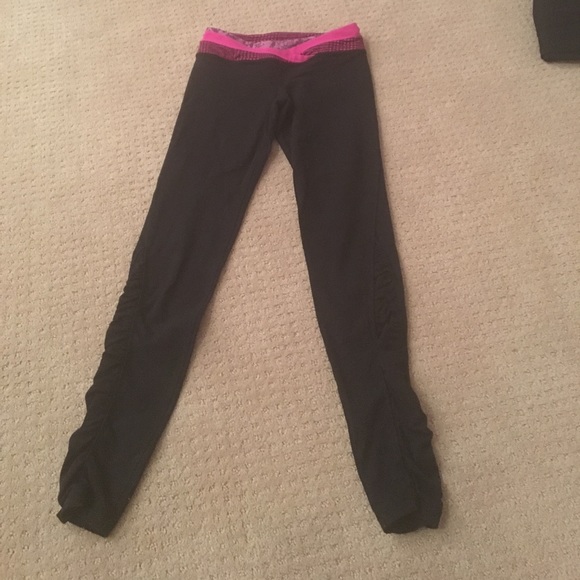 Ivivva | Pants & Jumpsuits | Iviva Black Legging With Pink Band | Poshmark